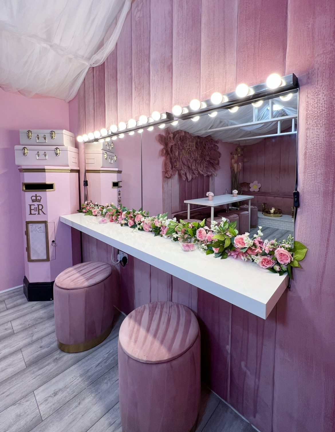 The Blow Lounge | The Pamper Hut